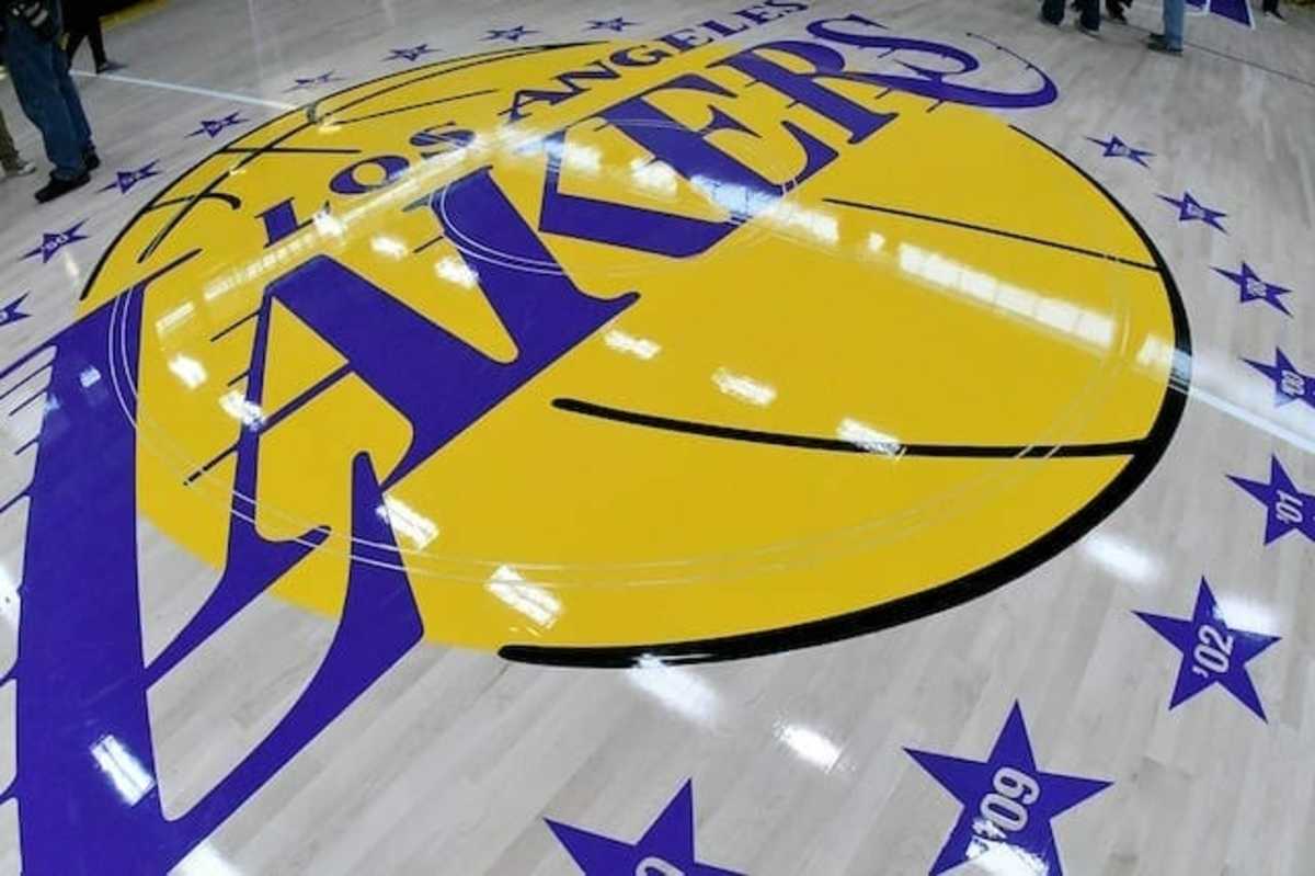 Los Angeles Lakers Rivals: Meet the Top NBA Adversaries - The Stadiums ...