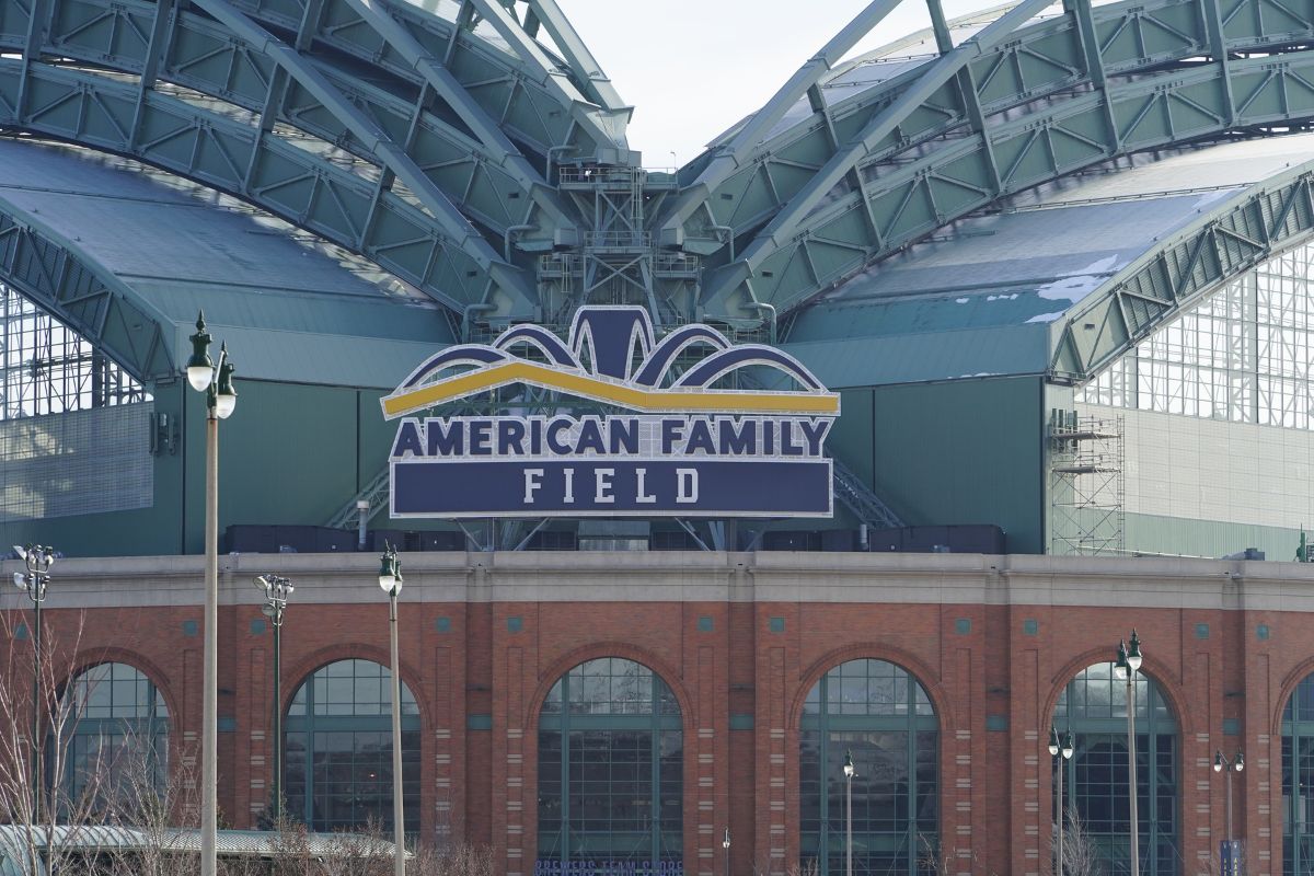 American Family Field: Ultimate Gate & Entrance Guide for Visitors ...