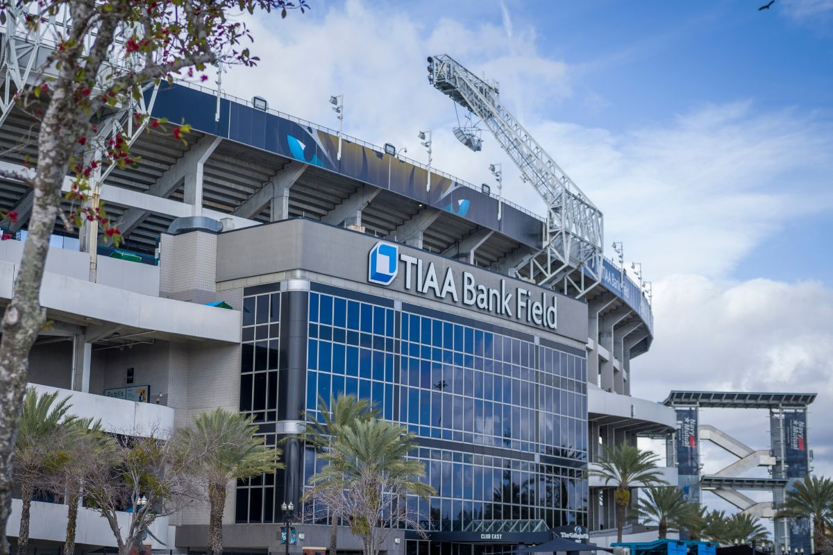 EverBank Stadium: Gate & Entrance Guide - Quick and Easy Tips - The Stadiums Guide